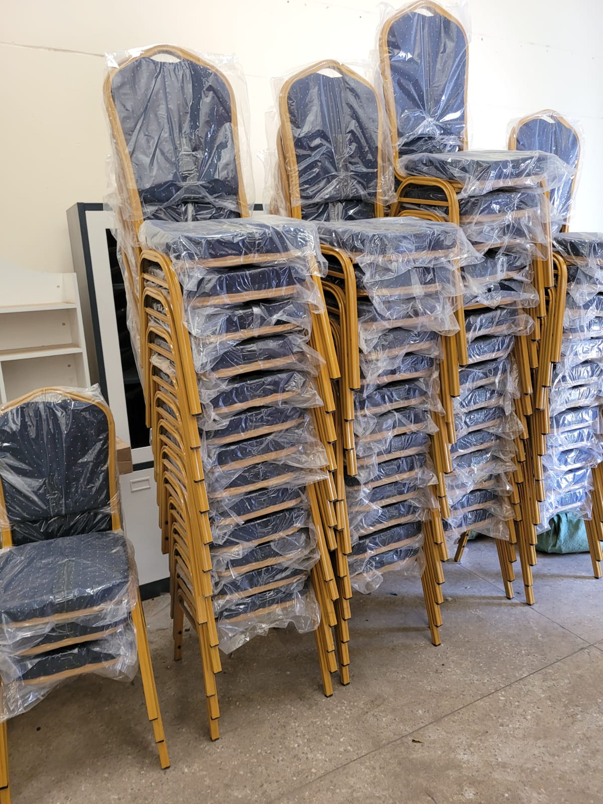 Banquet chair blue - homesun furniture