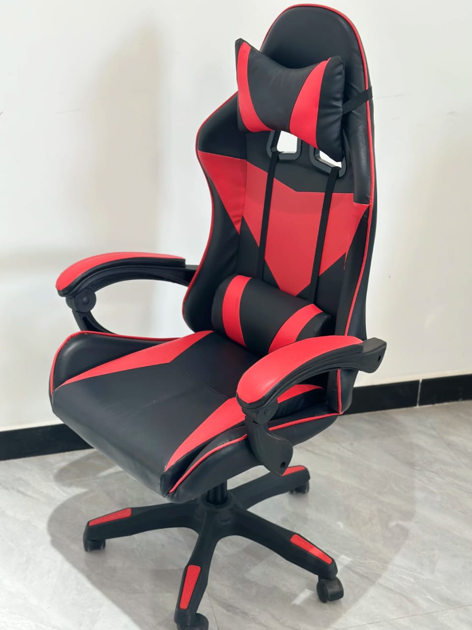 Red gaming chair - homesun furniture